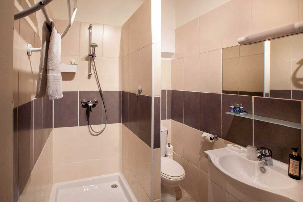 Studio Léoncie - Le Clos du Buis, Hôtel*** à Bonnieux